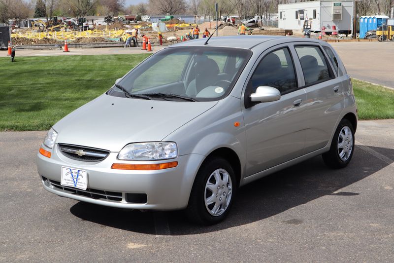 2004 Chevrolet Aveo Photos