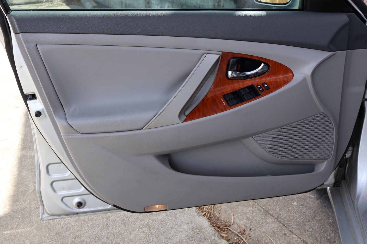 2010 Toyota Camry XLE V6 | Victory Motors of Colorado