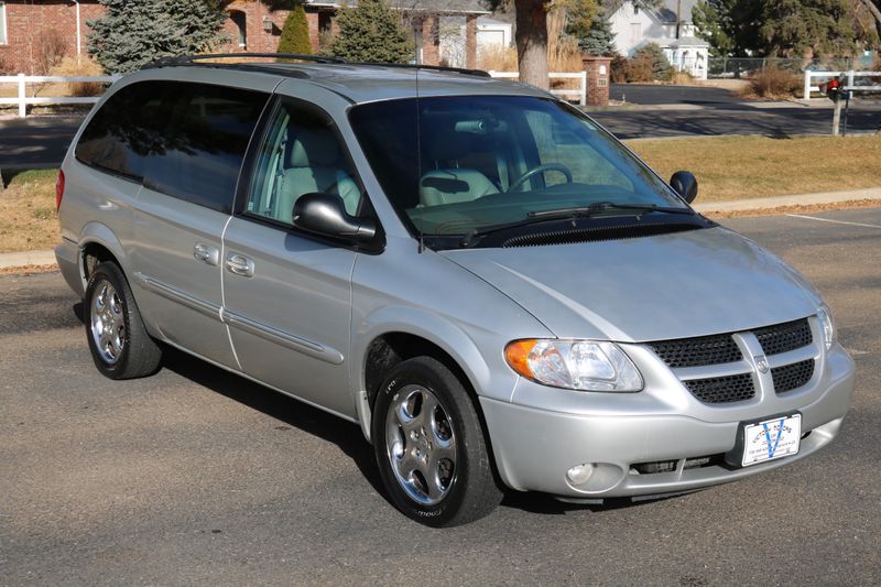 2001 Dodge Grand Caravan Photos