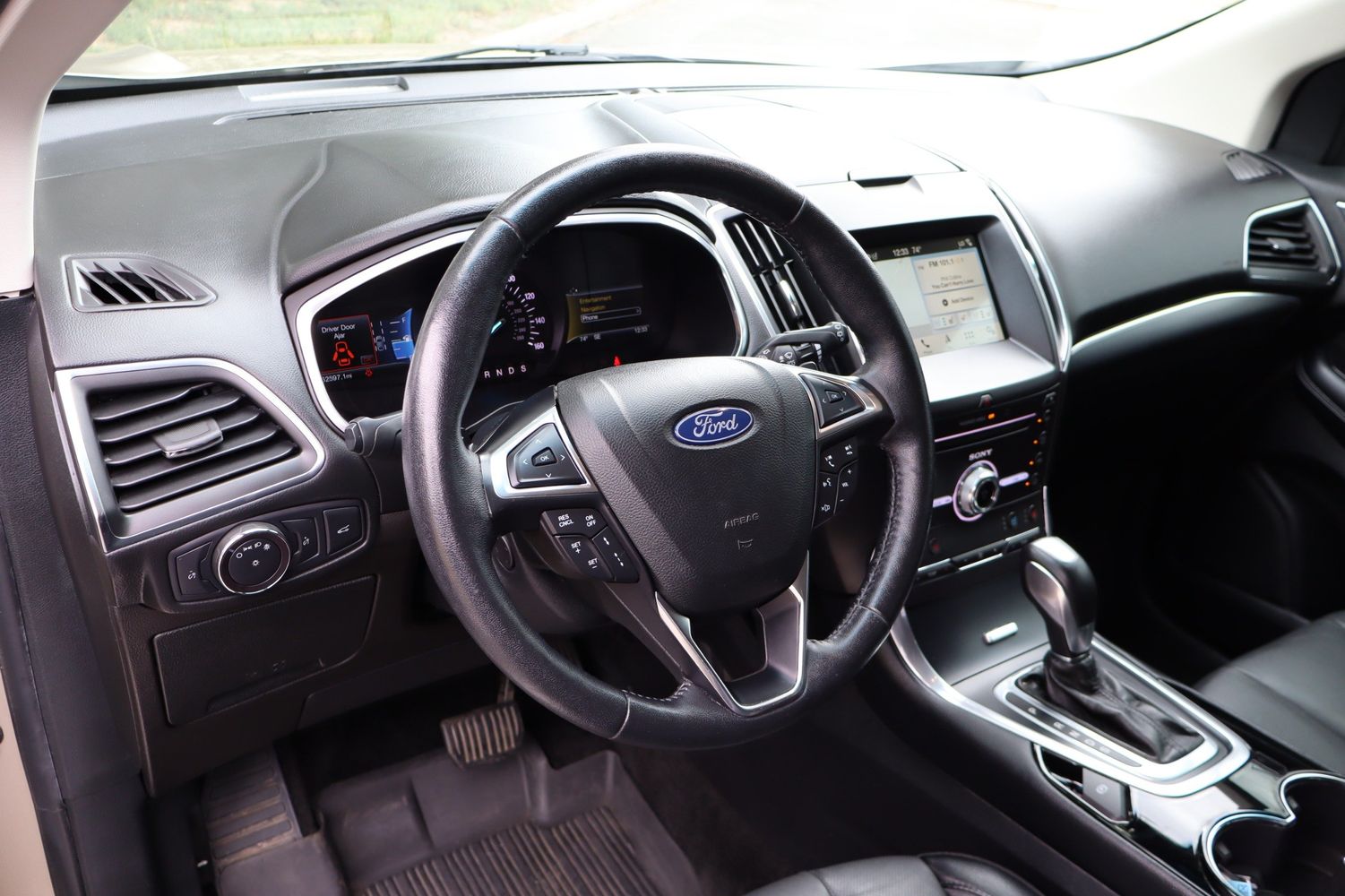 2018 Ford Edge Titanium | Victory Motors of Colorado