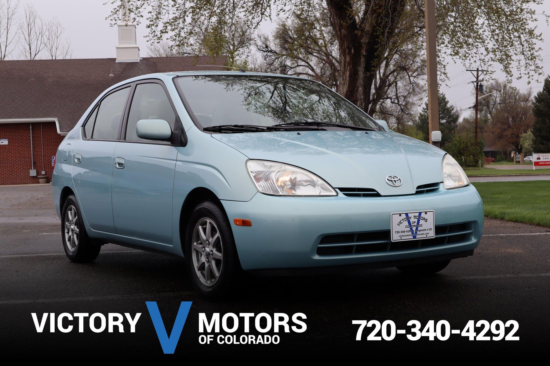 2002 Toyota Prius Base | Victory Motors of Colorado