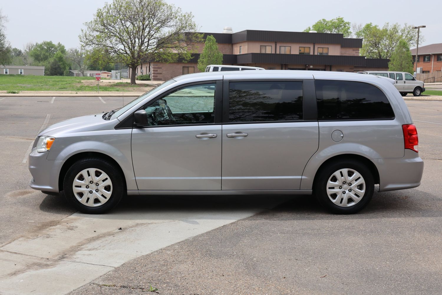 2018 Dodge Grand Caravan SE | Victory Motors of Colorado