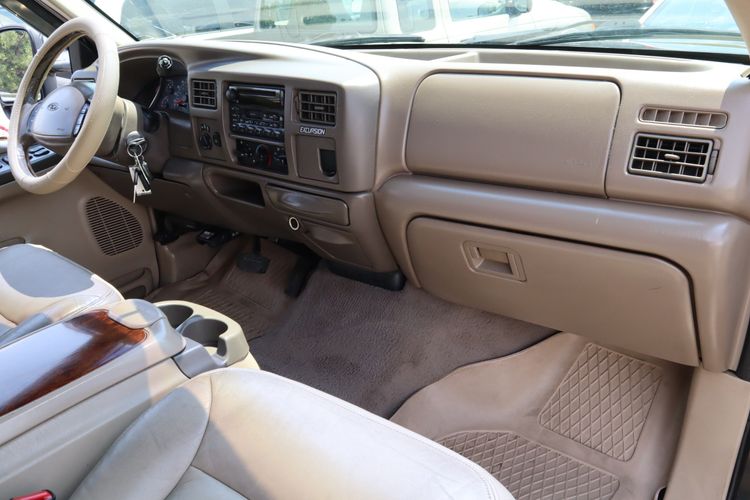 2000 Ford Excursion Limited | Victory Motors of Colorado