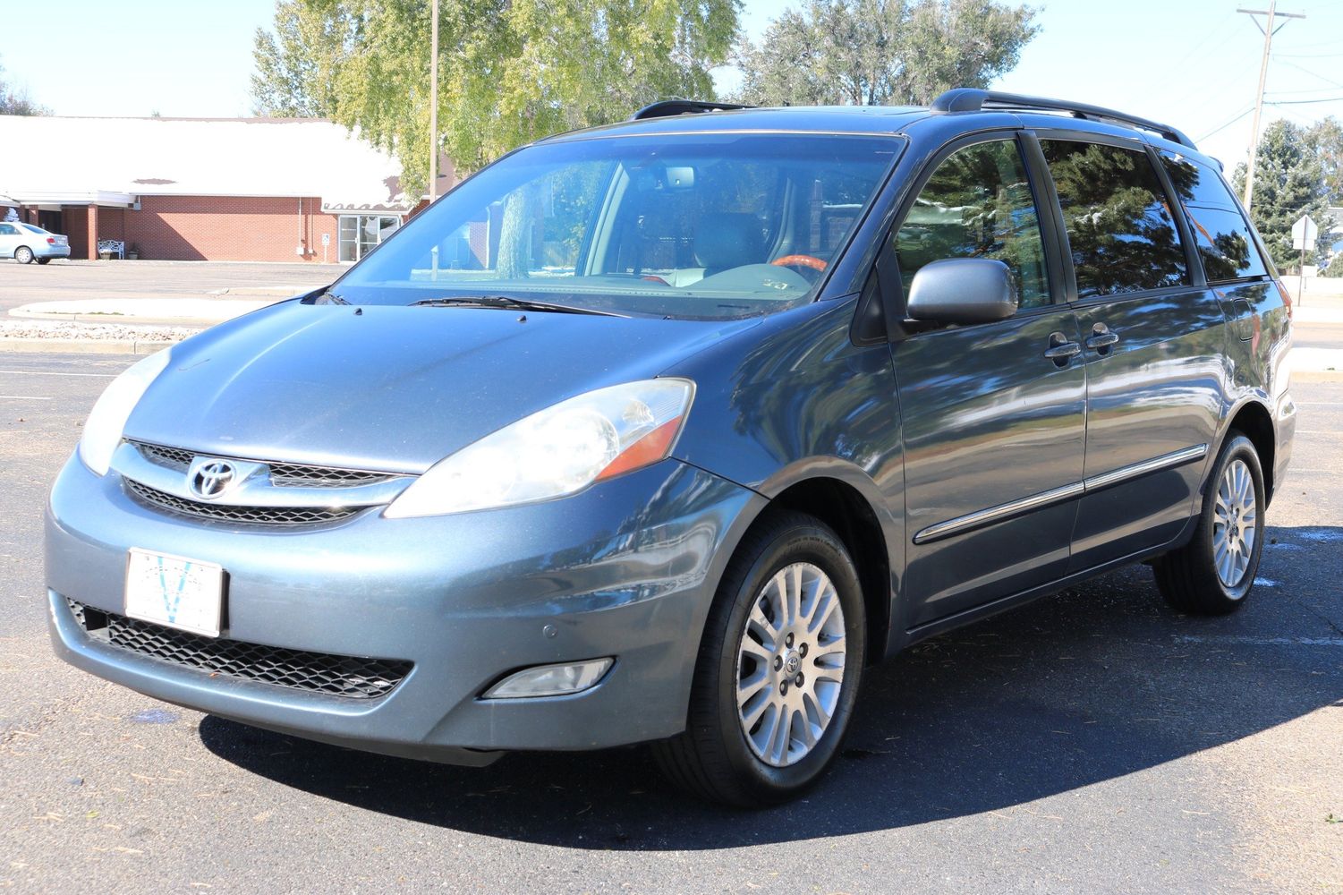 2008 Toyota Sienna XLE Limited | Victory Motors of Colorado