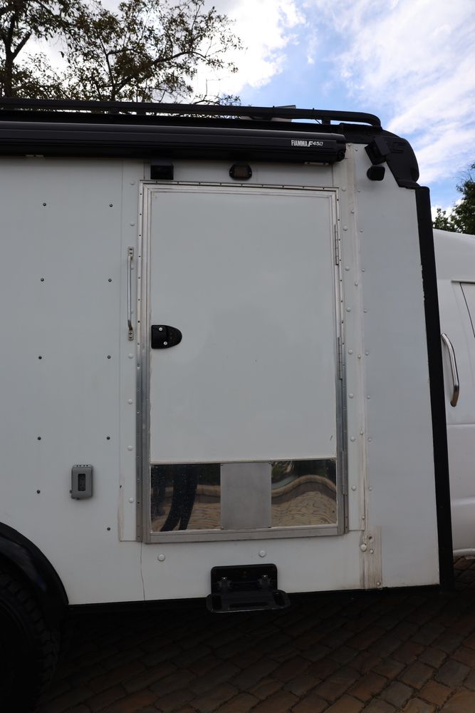 2008 Ford E-Series Chassis E-450 SD | Victory Motors of Colorado