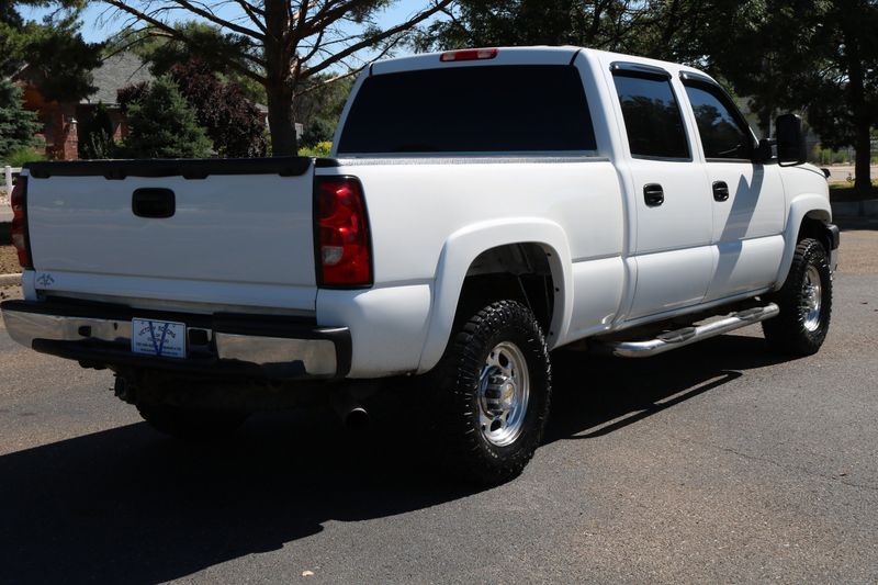 2005 Chevrolet Silverado 2500HD Photos