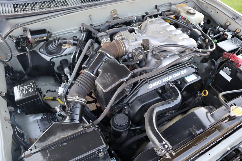 2001 Toyota 4Runner Photos