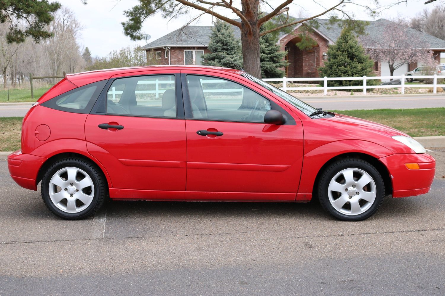 2002 Ford Focus ZX5 | Victory Motors of Colorado