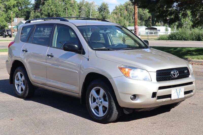 2007 Toyota RAV4 Photos