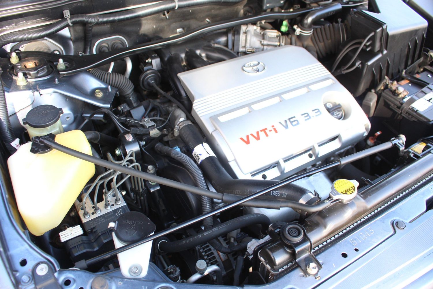 2004 Toyota Highlander Limited | Victory Motors of Colorado