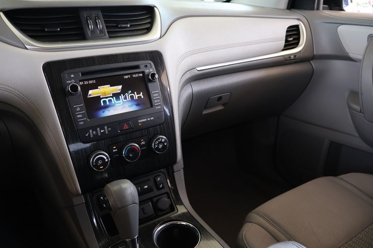 2015 Chevrolet Traverse LT | Victory Motors of Colorado