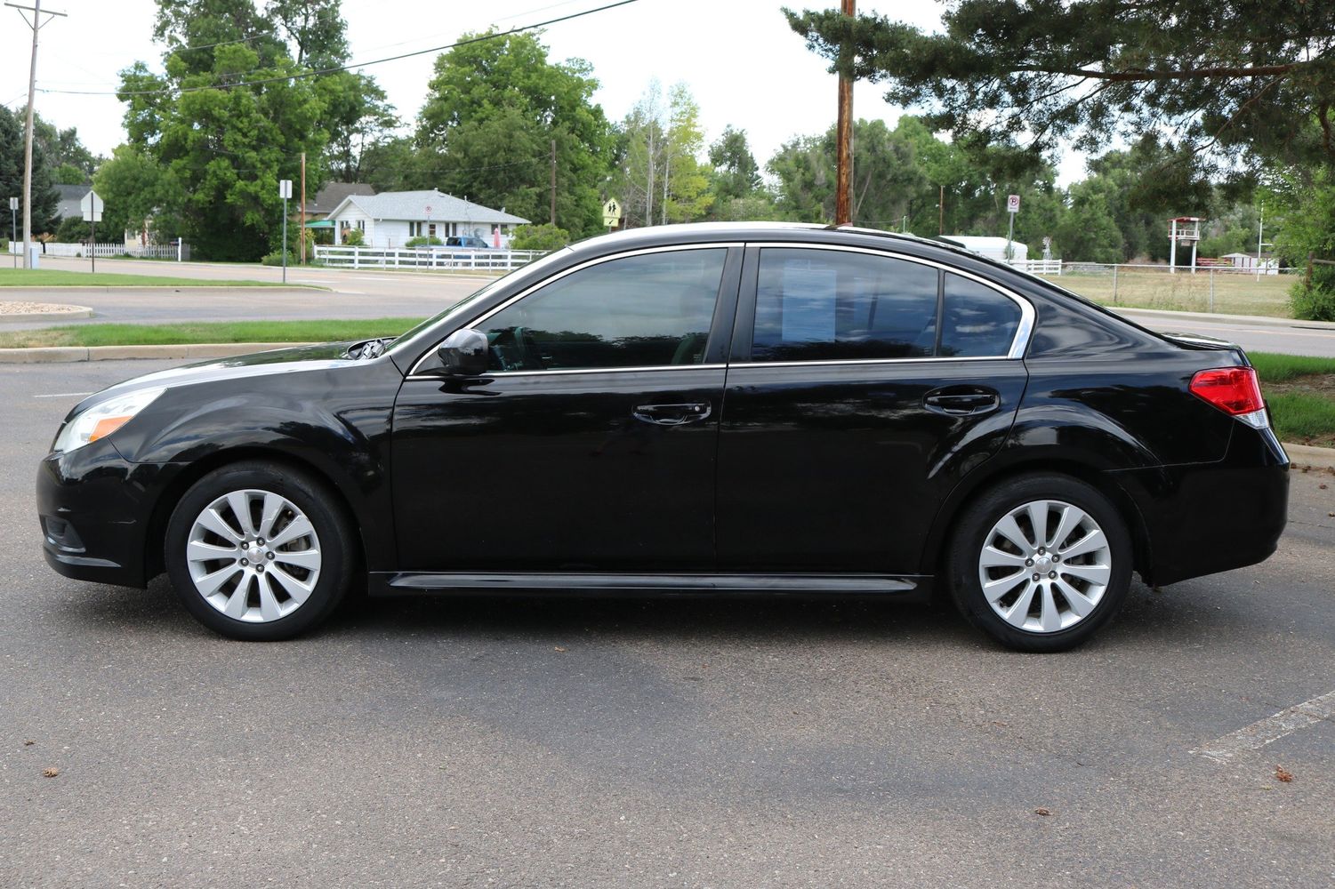 2010 Subaru Legacy R | Victory Motors of Colorado