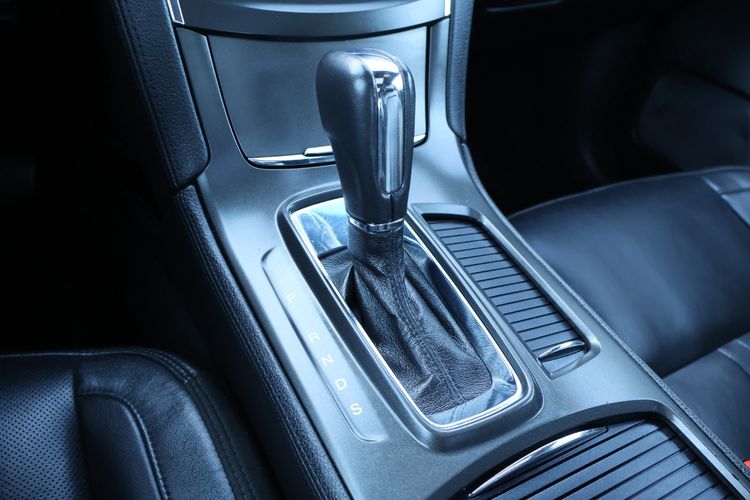 2013 Lincoln MKS EcoBoost | Victory Motors of Colorado