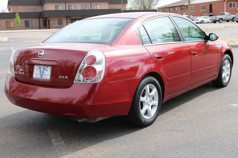 2005 Nissan Altima Photos