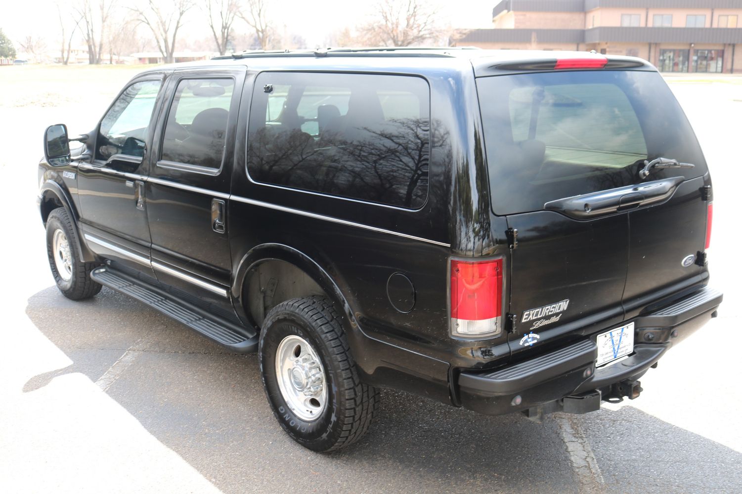 2001 Ford Excursion Limited | Victory Motors of Colorado