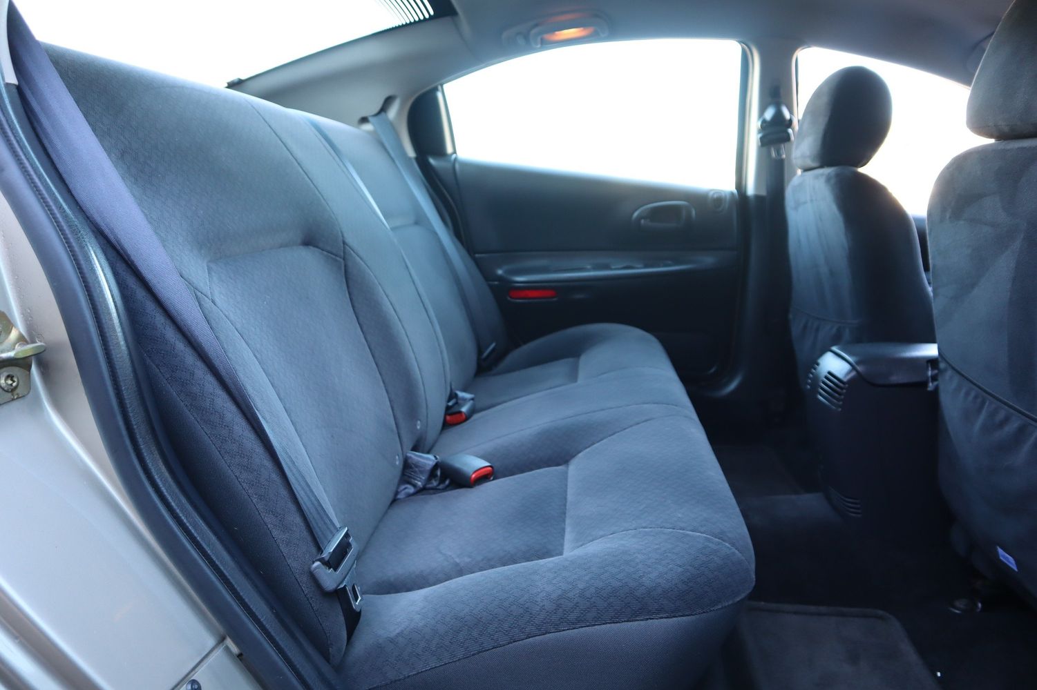 2004 Dodge Intrepid SE | Victory Motors of Colorado