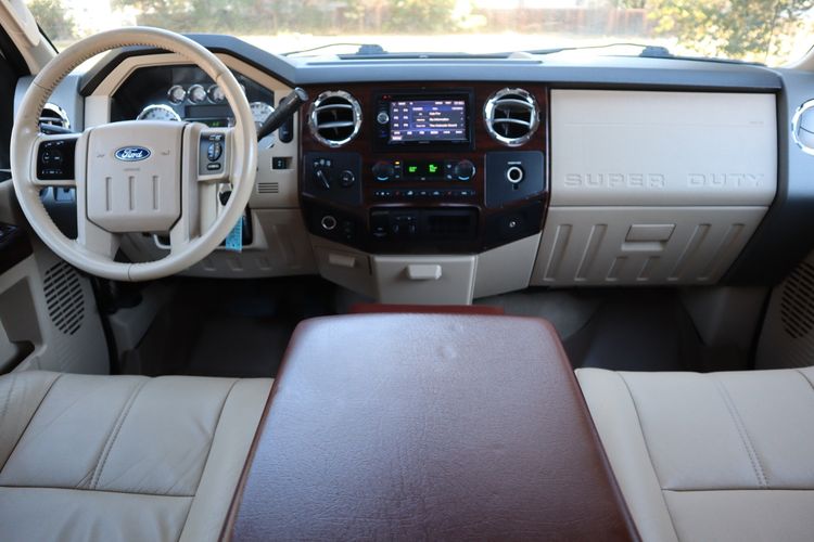 2008 Ford F-250 Super Duty Lariat | Victory Motors of Colorado