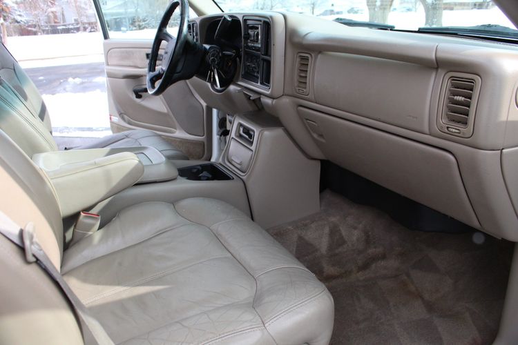 2001 GMC Sierra 2500HD SLT | Victory Motors of Colorado