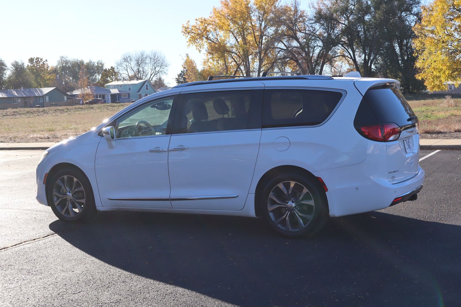 2017 Chrysler Pacifica Limited | Victory Motors of Colorado
