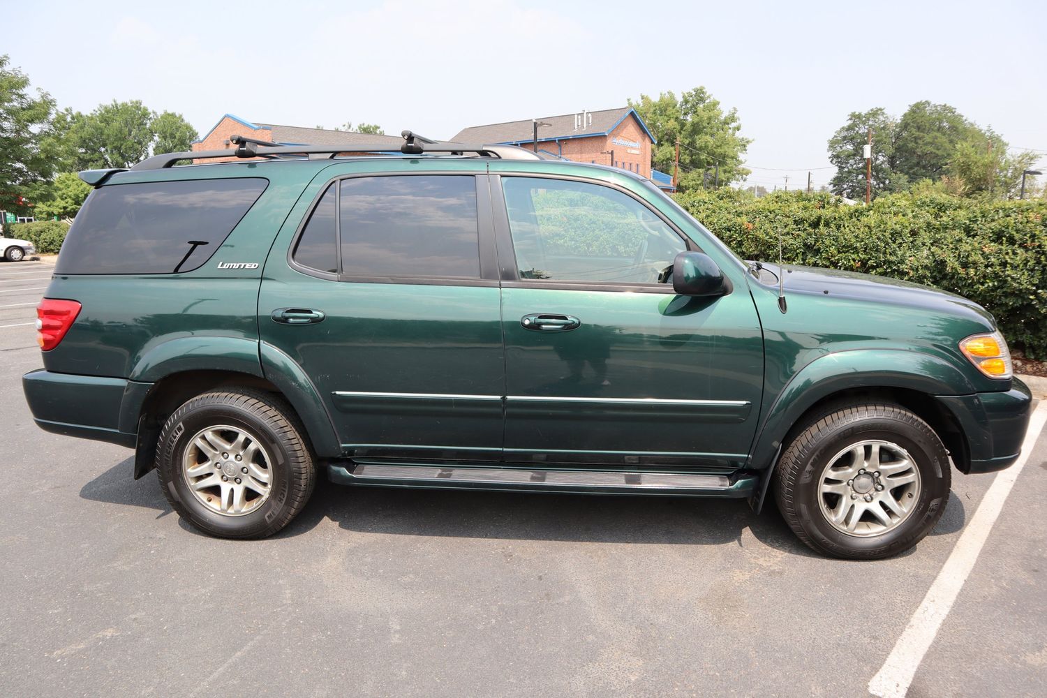 2003 Toyota Sequoia LIMITED | Victory Motors of Colorado