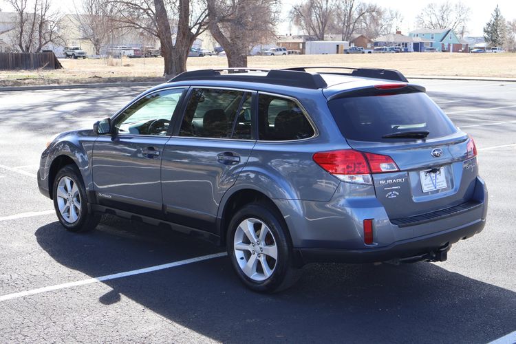 2013 Subaru Outback 2.5i Premium | Victory Motors of Colorado