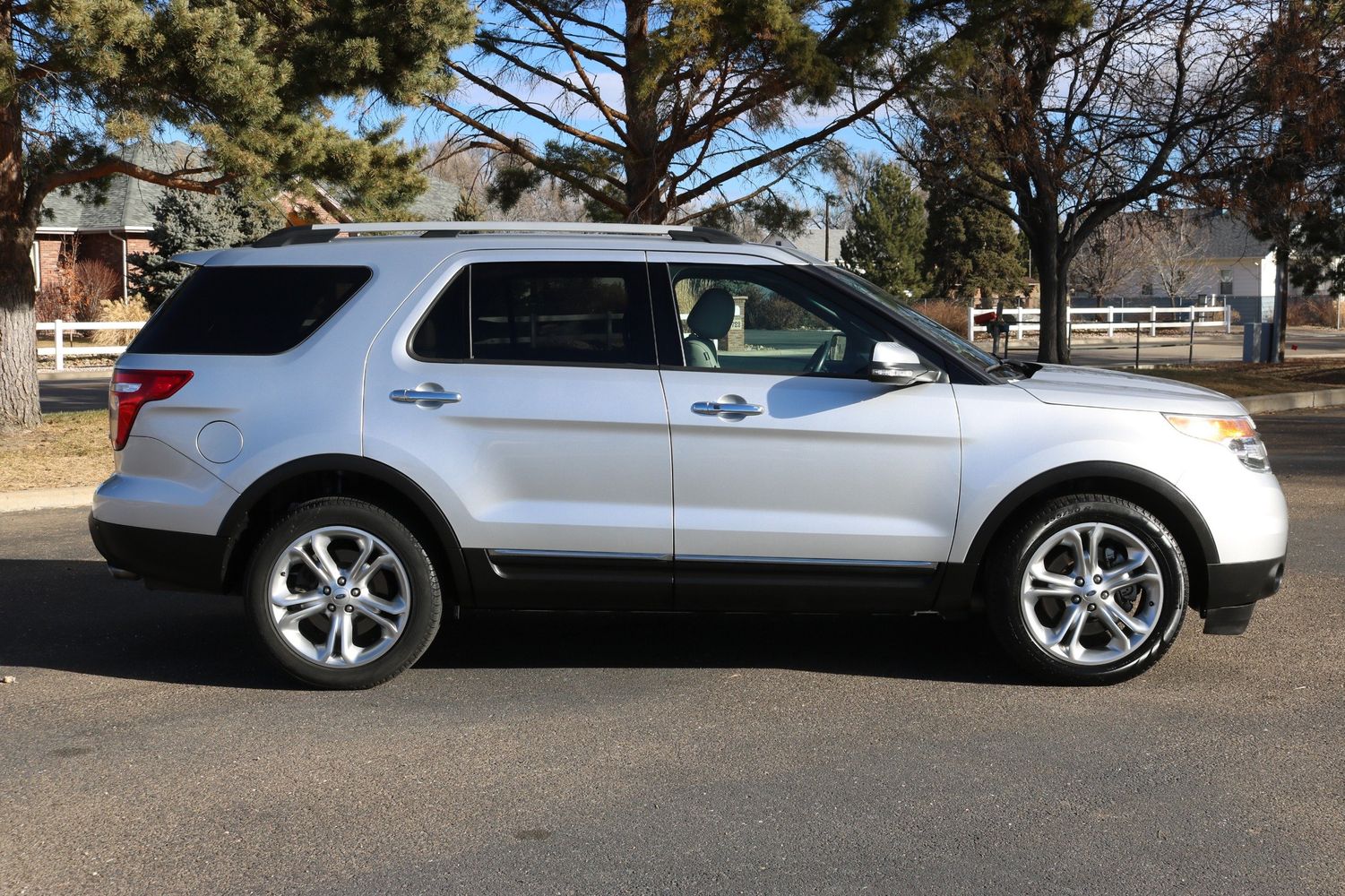2013 Ford Explorer Limited | Victory Motors of Colorado