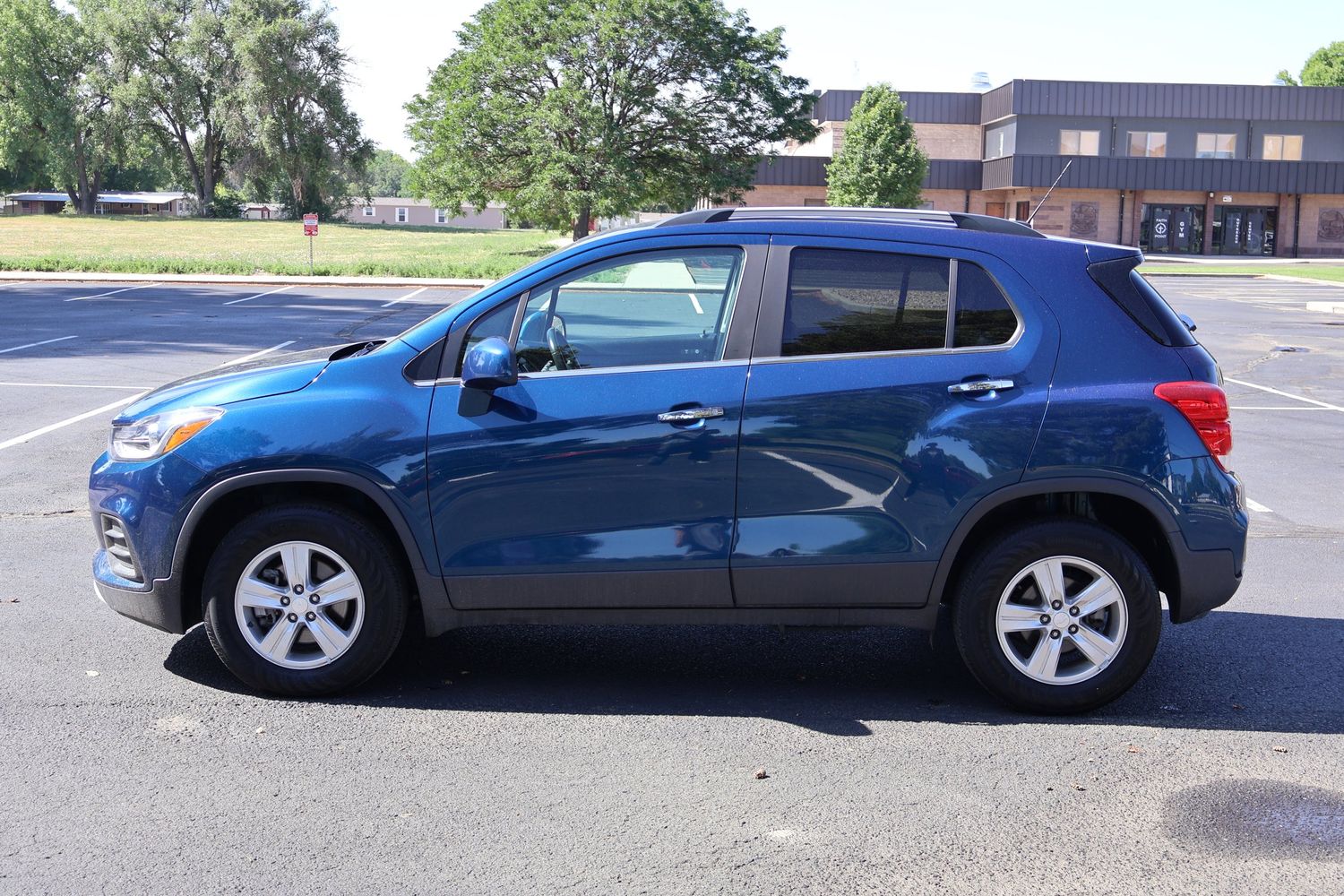 2019 Chevrolet Trax LT | Victory Motors of Colorado