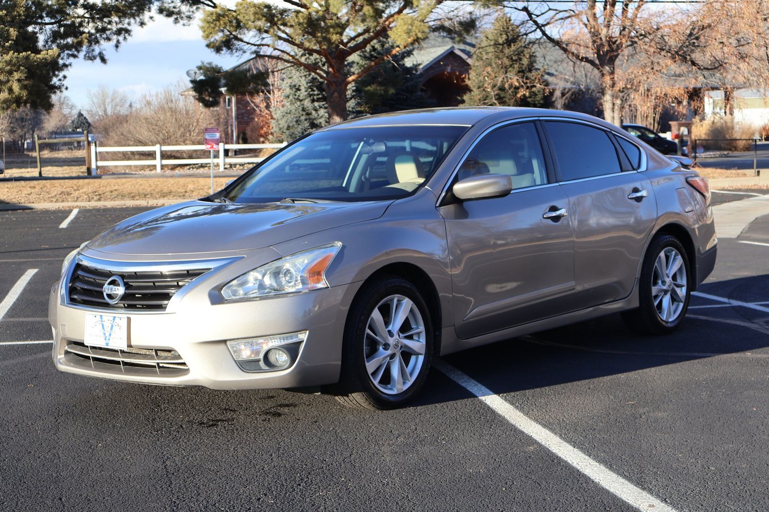 2015 Nissan Altima 2.5 SV | Victory Motors of Colorado