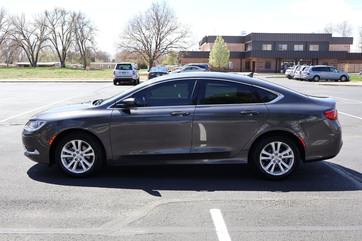 2016 Chrysler 200 Limited Platinum | Victory Motors of Colorado