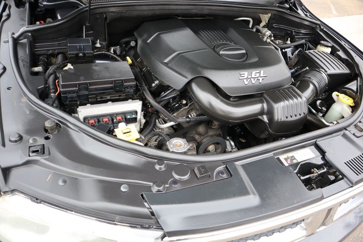 2013 Dodge Durango SXT | Victory Motors of Colorado