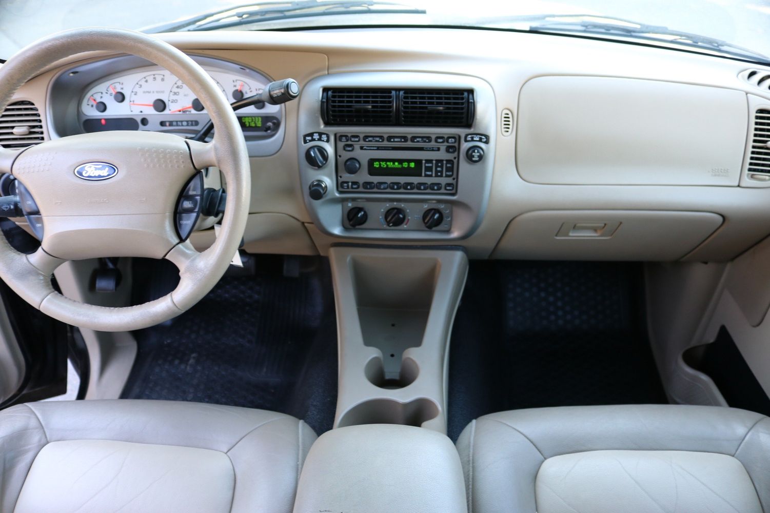 2002 Ford Explorer Sport Trac Interior