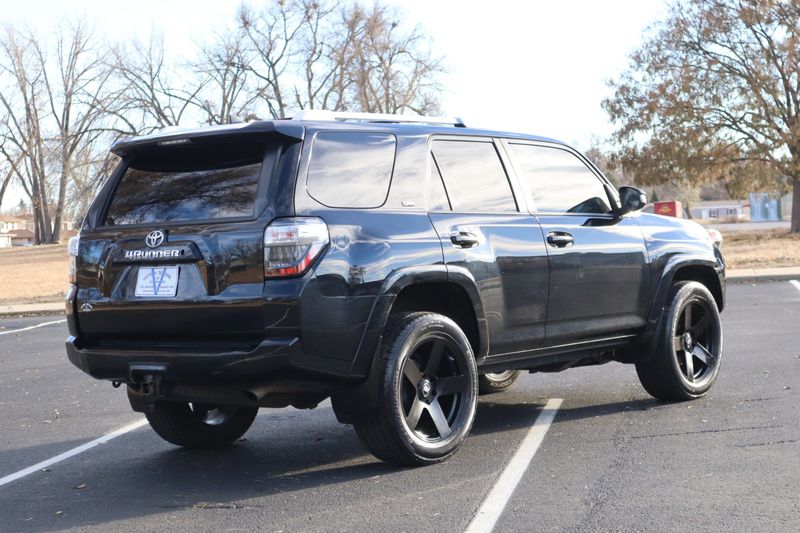 2017 Toyota 4Runner Photos