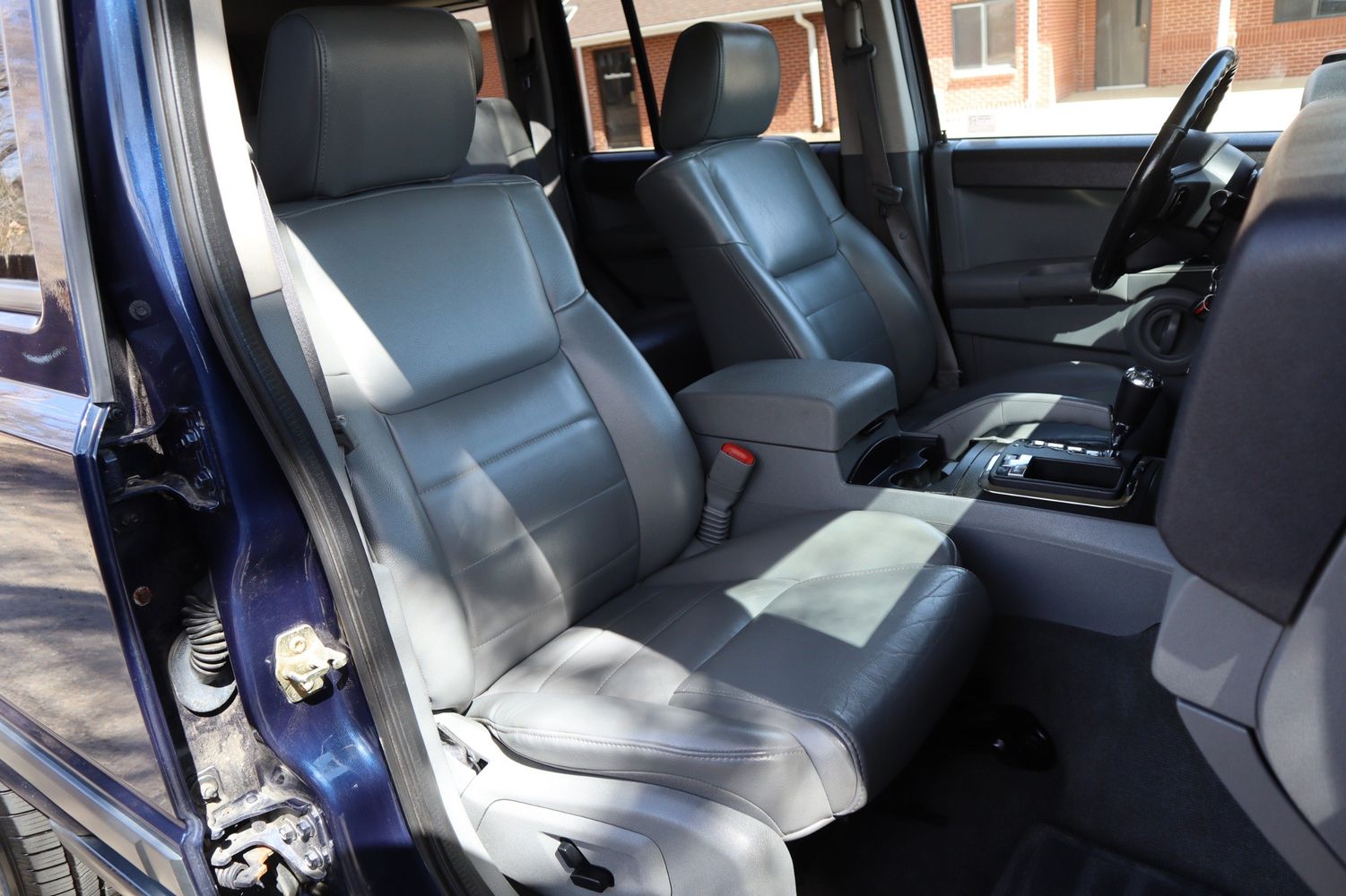 2006 Jeep Commander Base | Victory Motors of Colorado