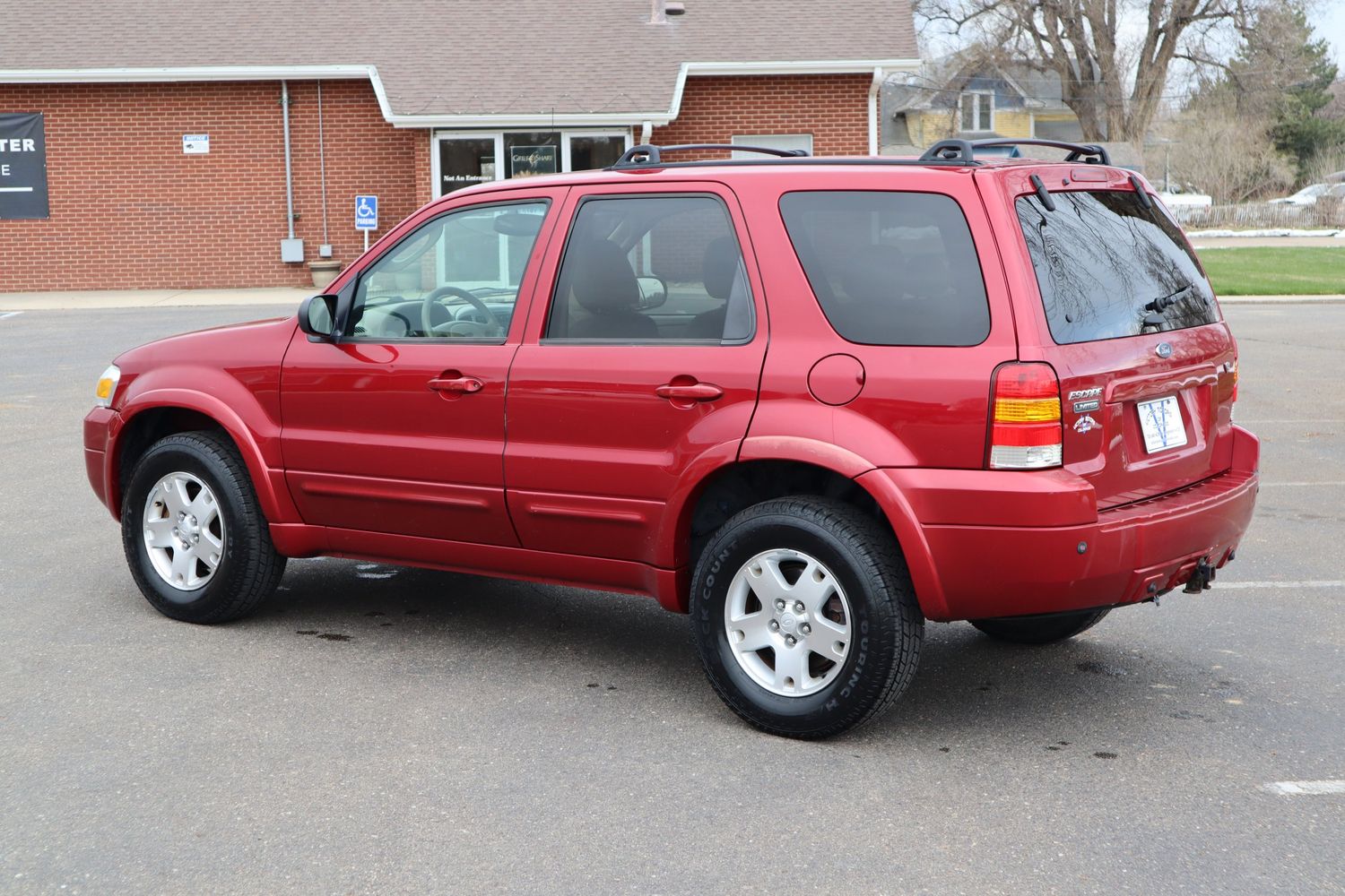 2006 Ford Escape Limited | Victory Motors of Colorado