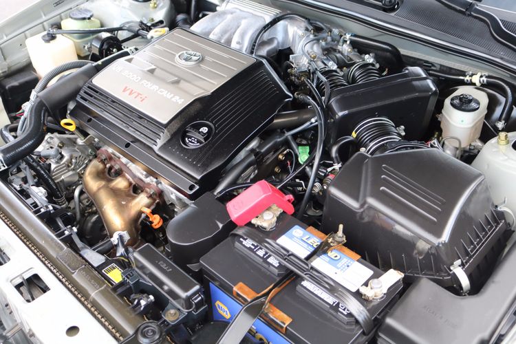 2004 Toyota Avalon XLS | Victory Motors of Colorado