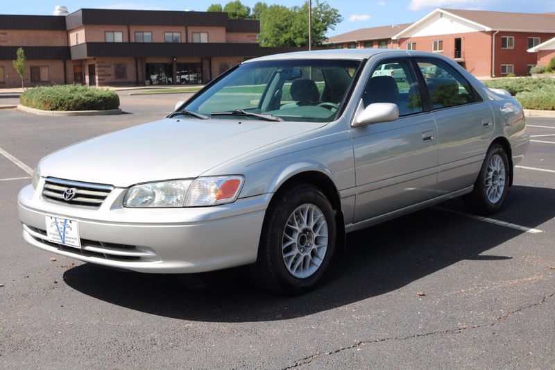 2001 Toyota Camry Photos