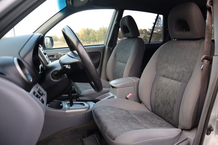 2002 Toyota RAV4 Base | Victory Motors of Colorado