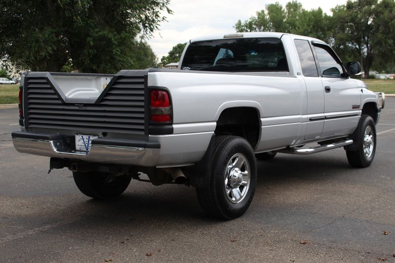 2002 Dodge Ram 2500 Photos