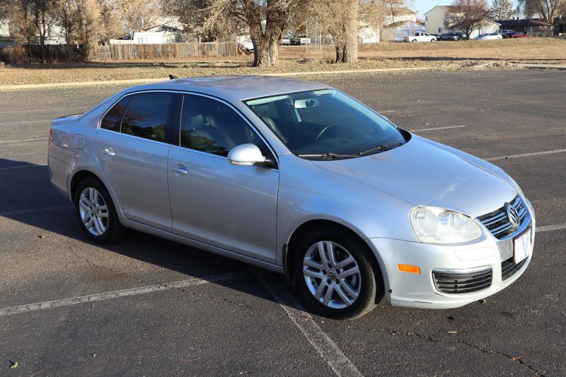 2009 Volkswagen Jetta Photos