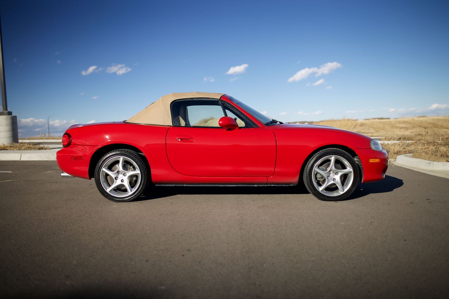 2002 Mazda MX-5 Miata Convertible | Storm Mountain Motors