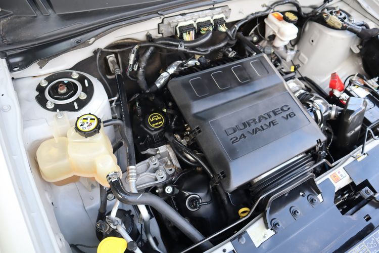 2010 Ford Escape XLT | Victory Motors of Colorado