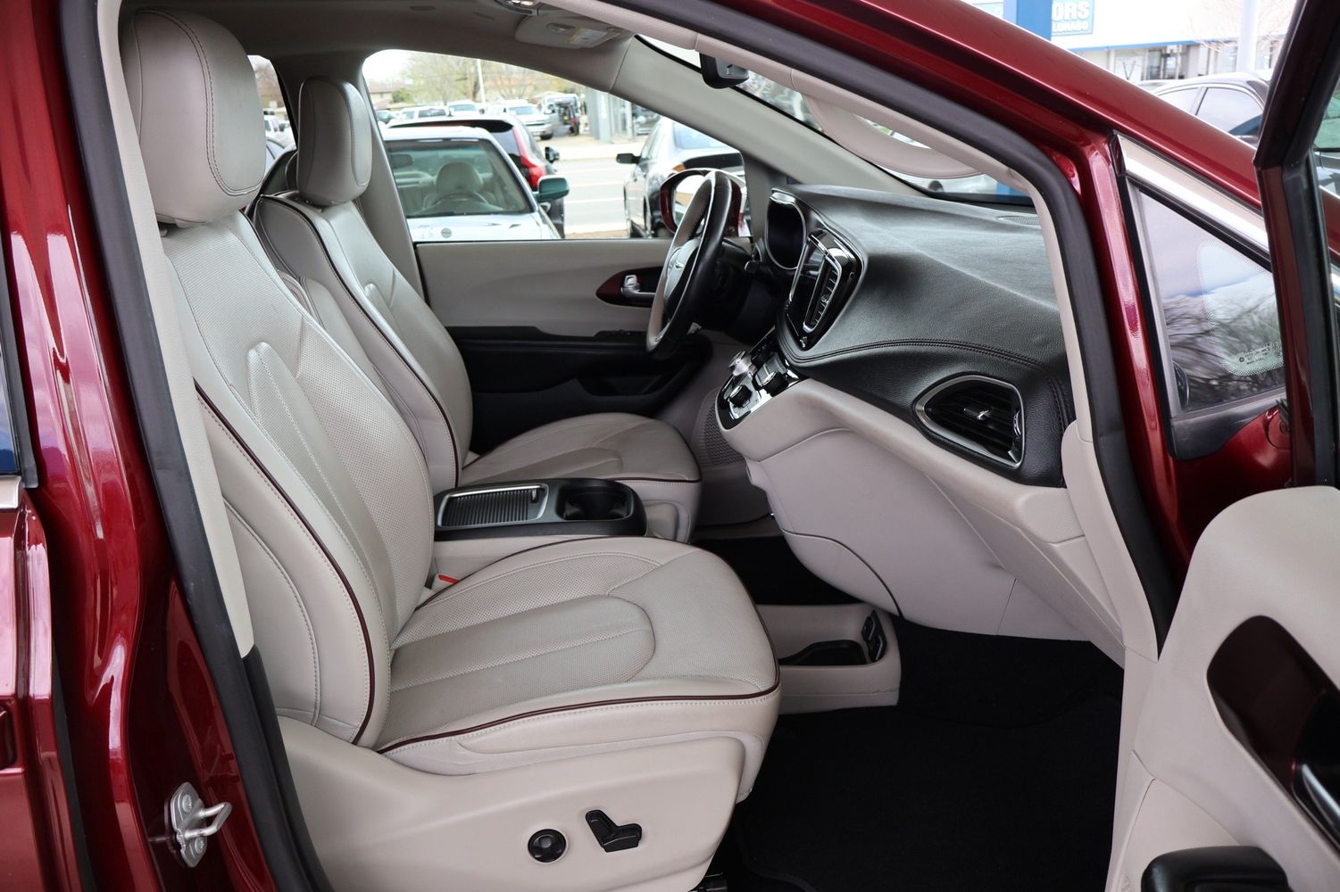 2020 Chrysler Pacifica Limited Red S | Victory Motors of Colorado