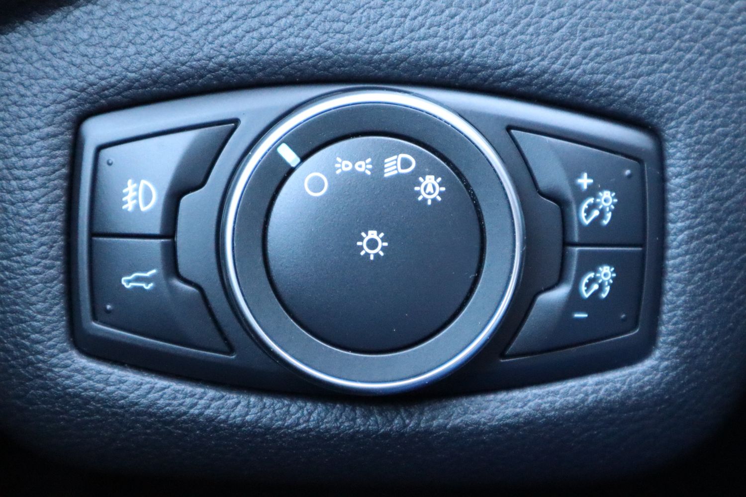 2019 Ford Escape SE | Victory Motors of Colorado