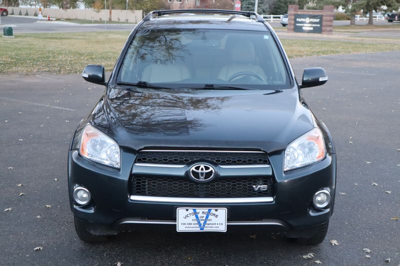 2011 Toyota RAV4 Photos