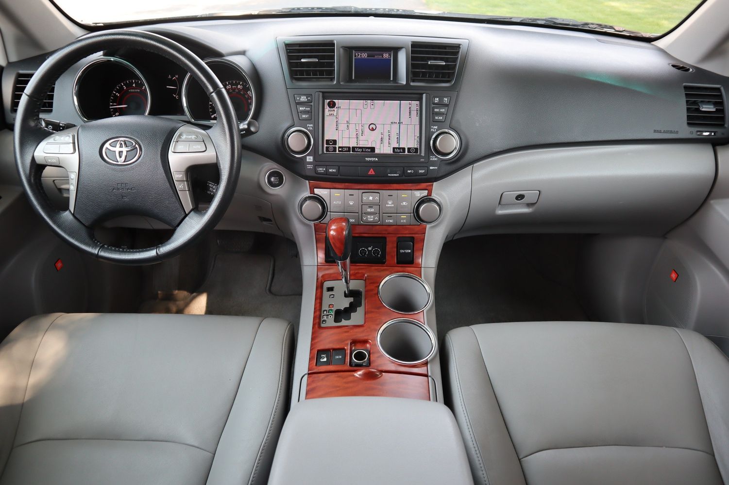 2008 Toyota Highlander Limited | Victory Motors of Colorado