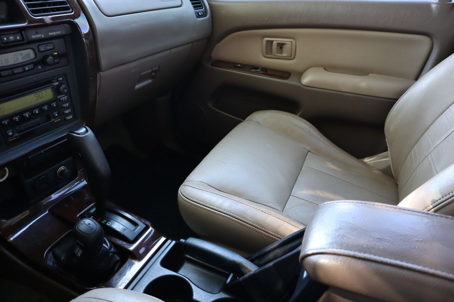 2001 Toyota 4Runner Limited | Victory Motors of Colorado