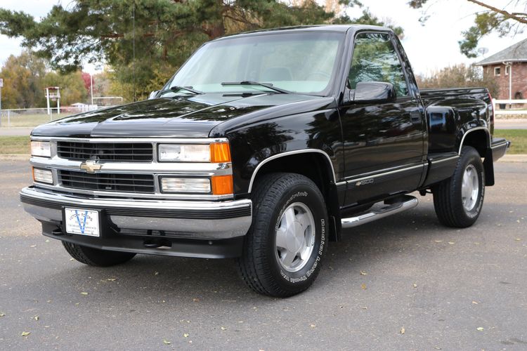 1998 Chevrolet C/K 1500 Series | Victory Motors of Colorado