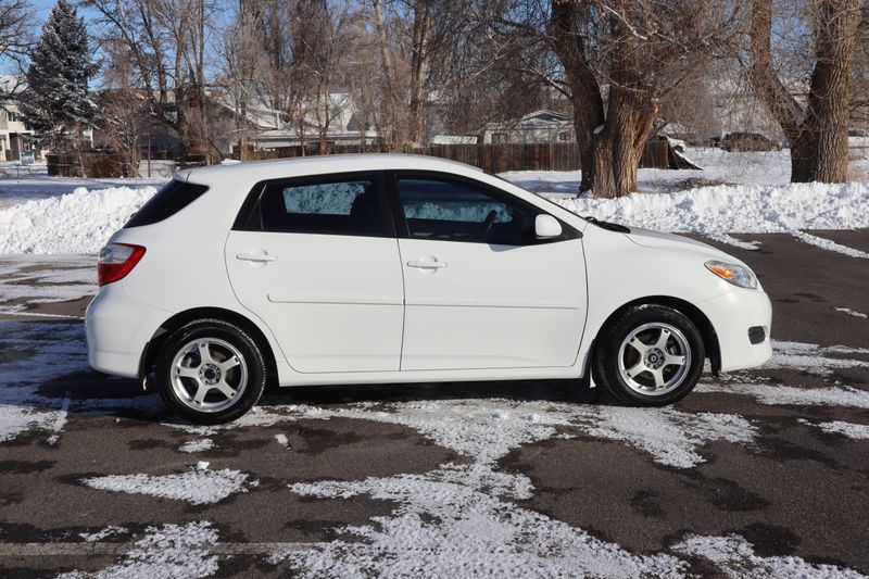 2010 Toyota Matrix Photos