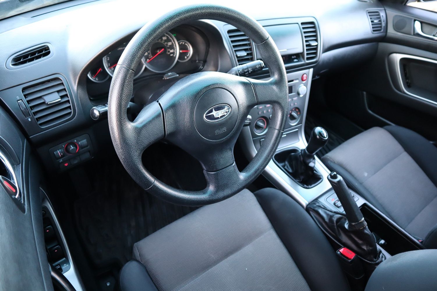 2007 Subaru Legacy Outback 2.5i Basic | Victory Motors of Colorado