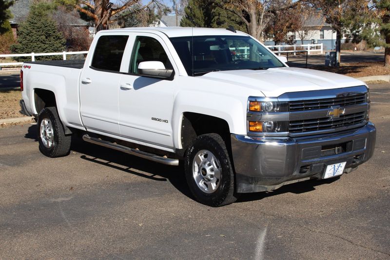 2015 Chevrolet Silverado 2500HD Photos